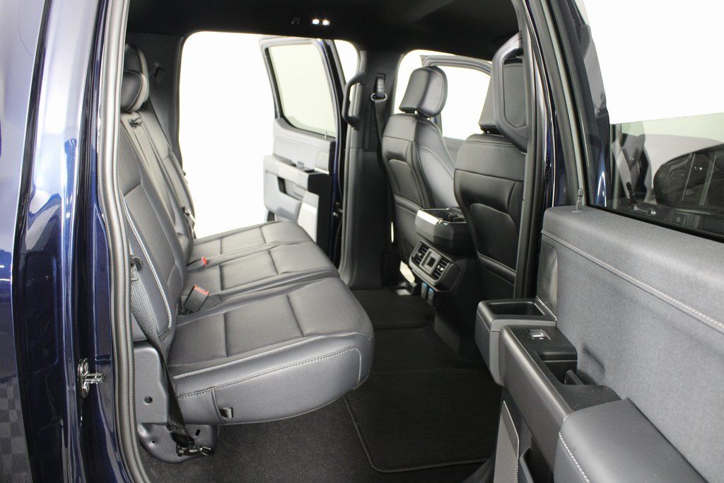 New 2025 Ford F-150 Lariat 4D SuperCrew in Sioux Falls #106718 | Vern Eide