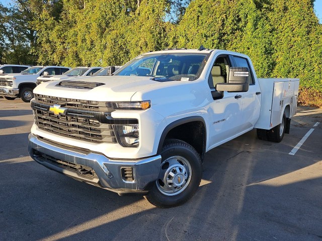 New 2024 Chevrolet Silverado 3500 HD Chassis Cab Work Truck Crew Cab in ...