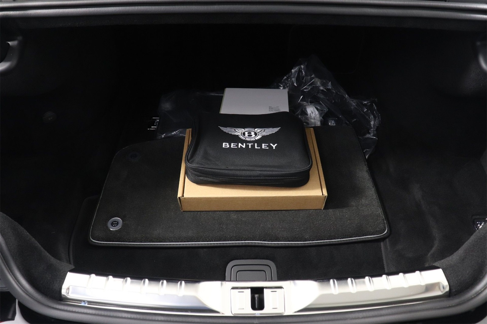 New 2024 Bentley Continental Mulliner W12 2D Coupe in Pasadena #18D00051 | Bentley Pasadena