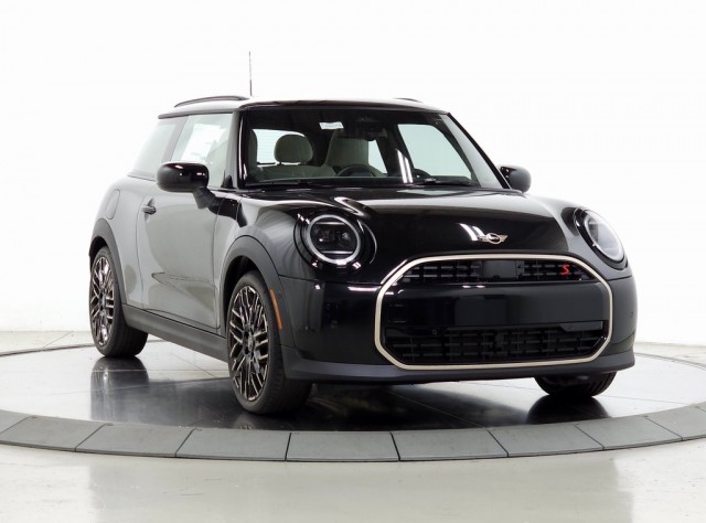 New 2025 MINI Cooper S Signature Plus 2D Hatchback in Schaumburg # ...