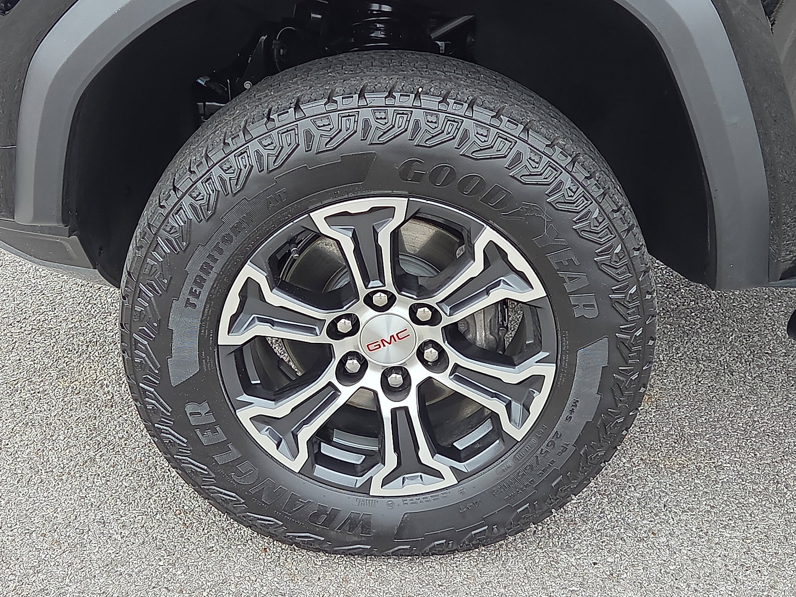 Pre-Owned 2024 GMC Canyon 4WD AT4 Crew Cab Pickup in Rogers #1150152P ...