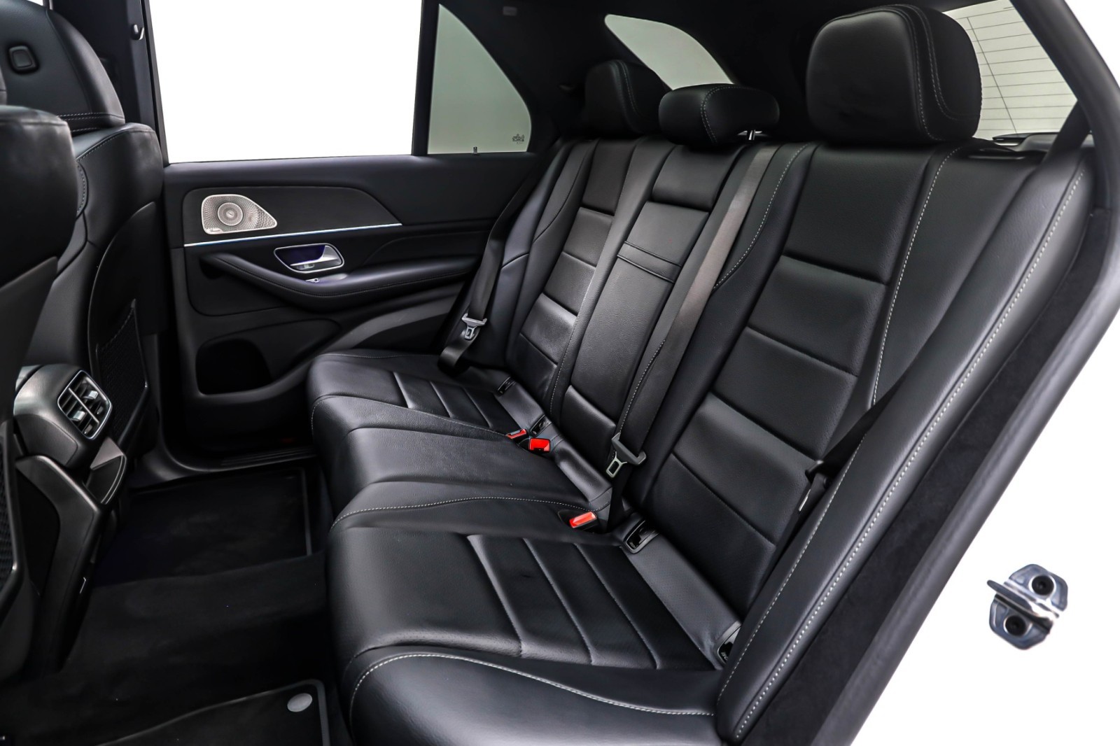 New 2025 Mercedes-Benz GLE GLE 450e SUV in Newport Beach #N182287 | Fletcher Jones Motorcars