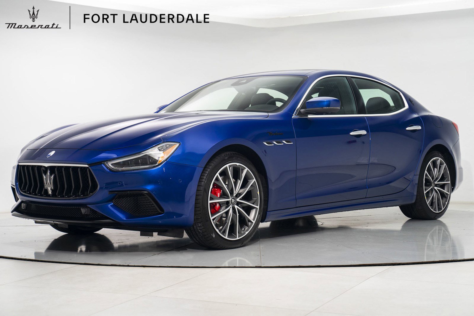 Maserati Ghibli Blu Emozione