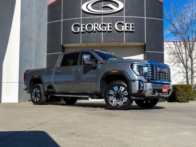 New 2025 GMC Sierra 2500 HD Denali Crew Cab in Liberty Lake #136241 | George Gee GMC | George ...