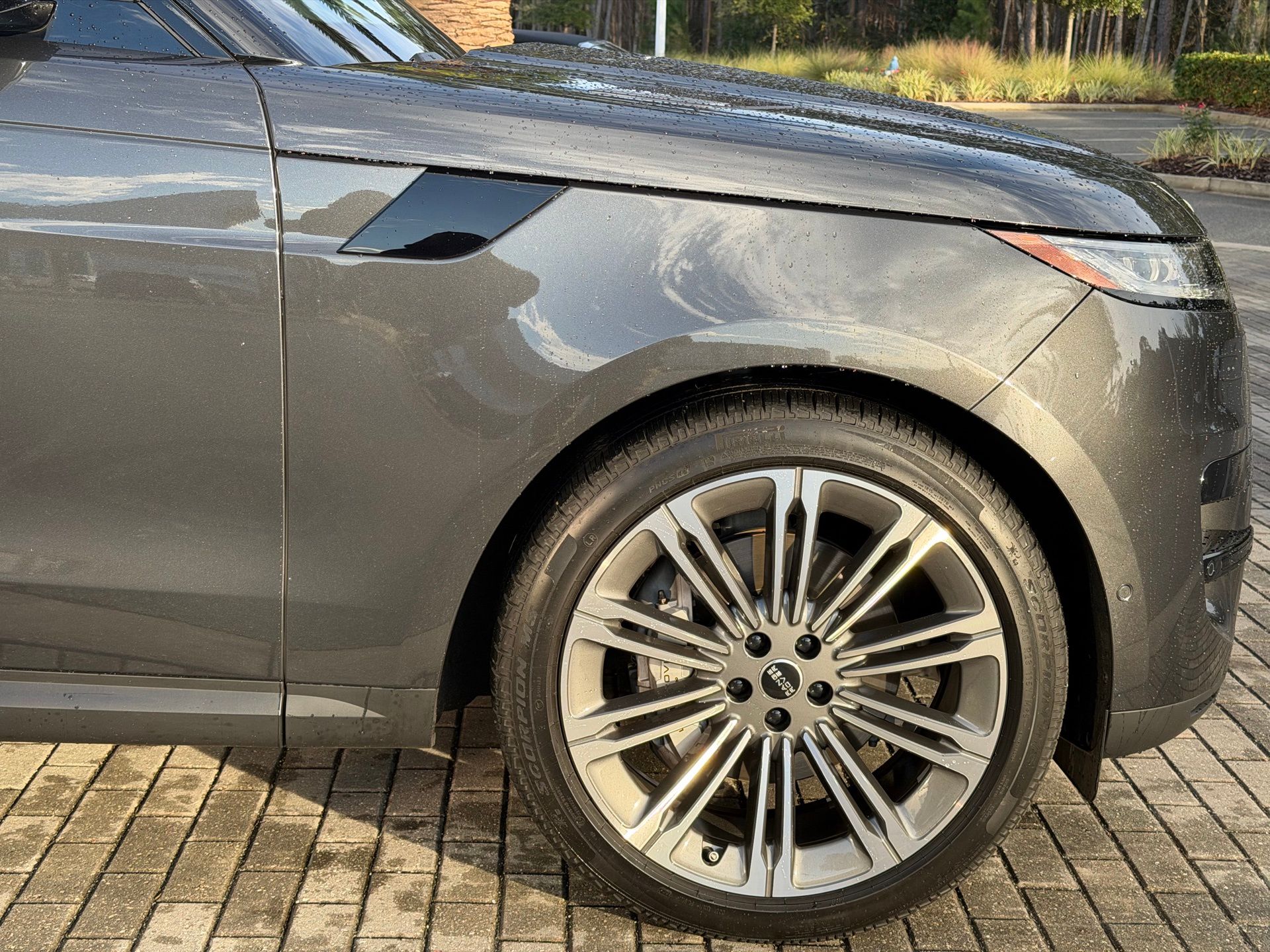 Pre-Owned 2025 Land Rover Range Rover Sport SE 4D Sport Utility in ...