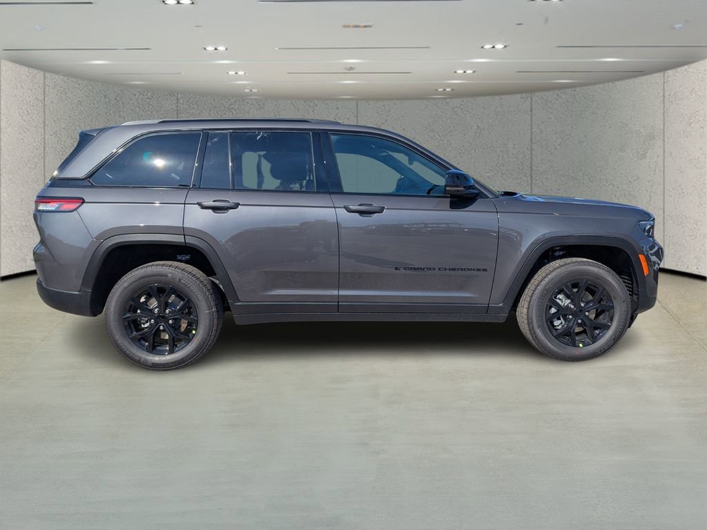 New 2025 Jeep Grand Cherokee Altitude Sport Utility in Fort Pierce ...