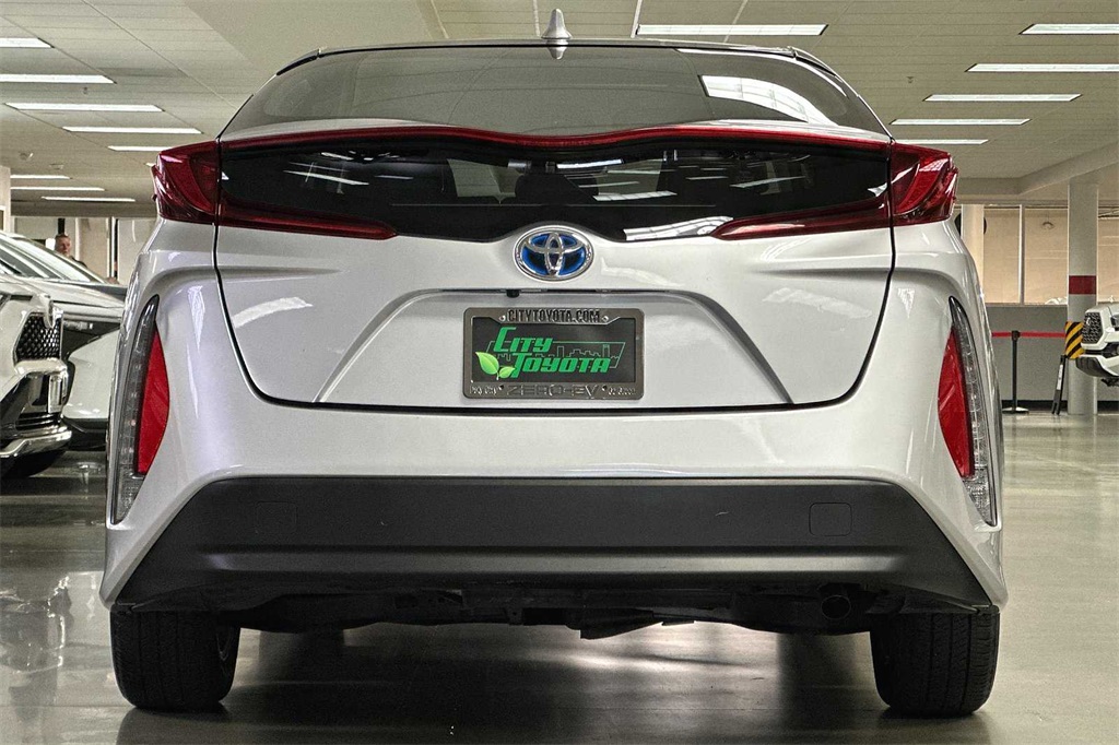 Pre-Owned 2021 Toyota Prius Prime XLE 5D Hatchback in Daly City ...