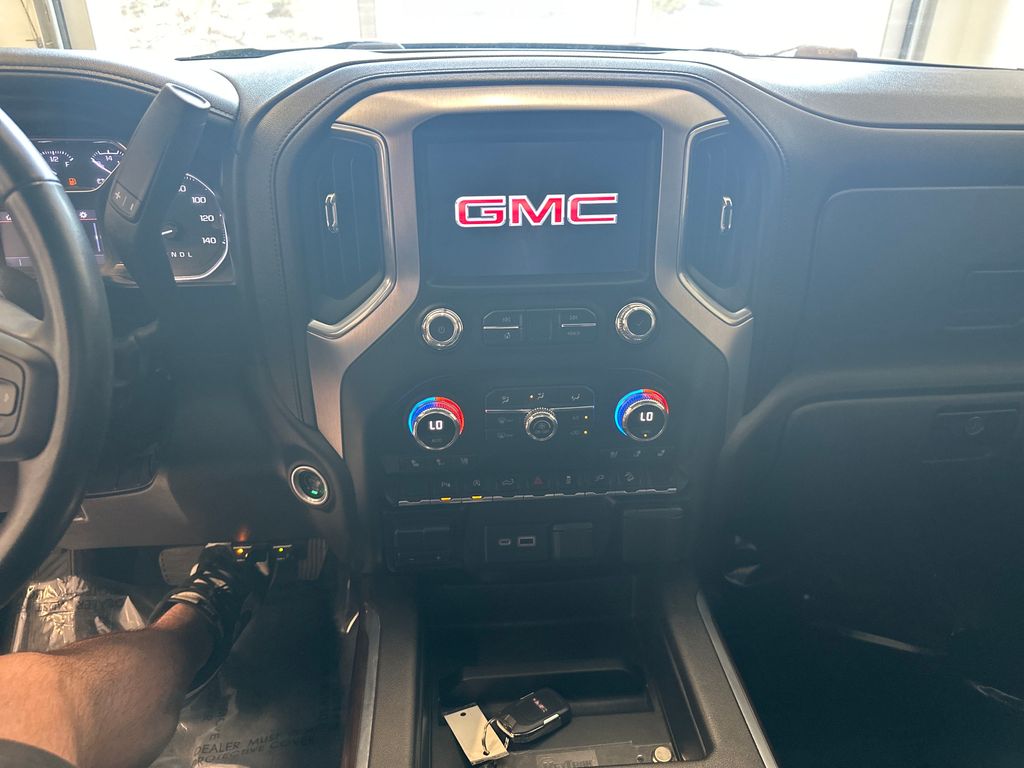 Pre-Owned 2021 GMC Sierra 1500 SLT 4D Crew Cab in Manahawkin #FMG211063 ...