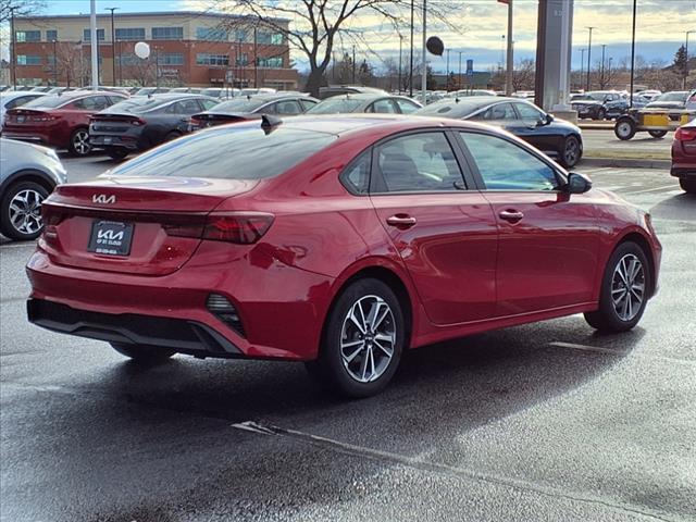 Pre-Owned 2022 Kia Forte LXS LXS 4dr Sedan in Waite Park #NE429078 ...