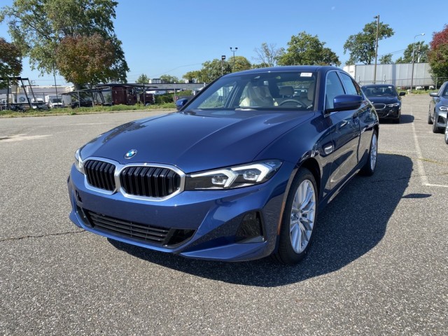 New 2024 BMW 3 Series 330i xDrive Sedan in Westbury #24-57284 | Rallye ...