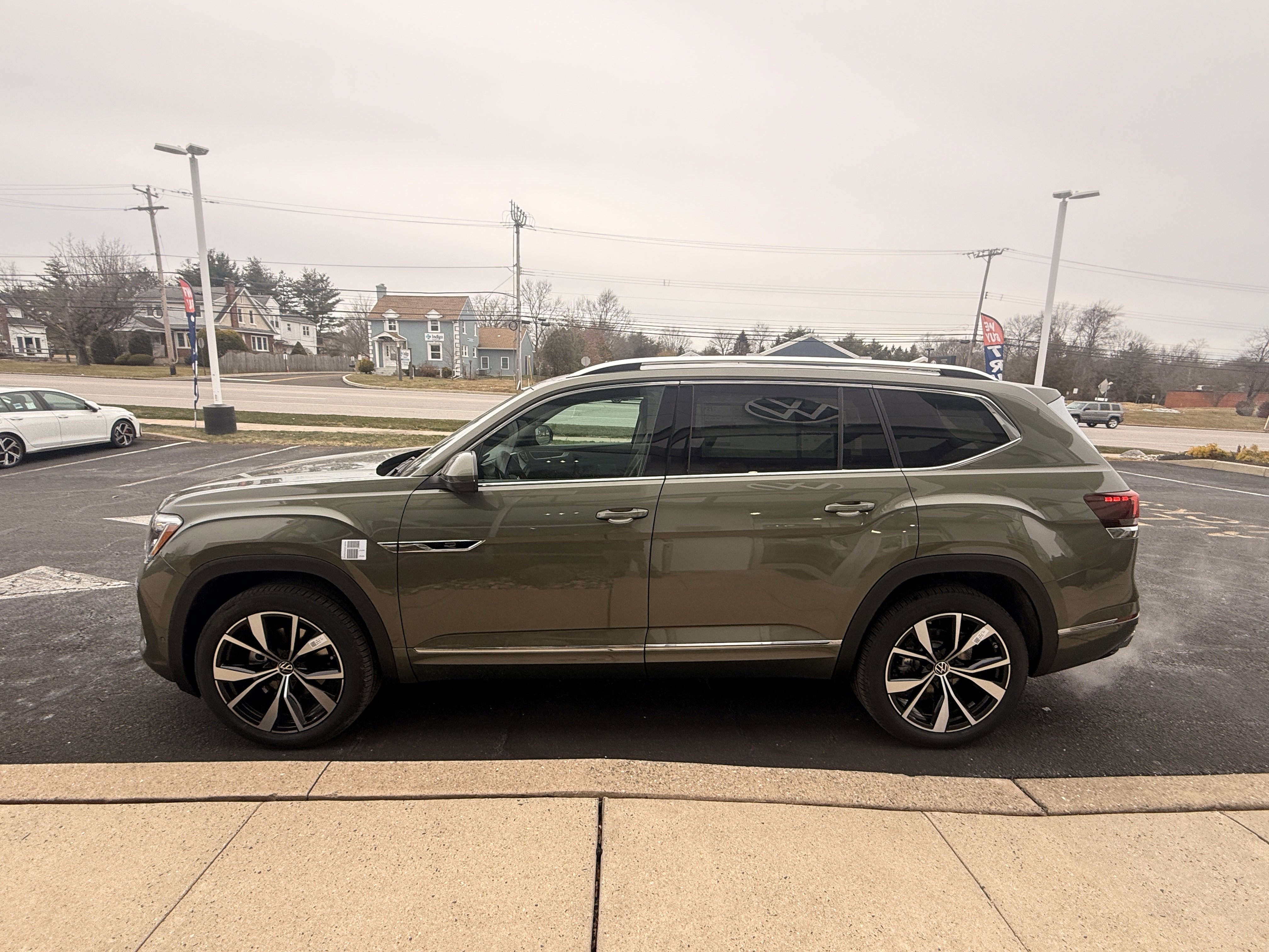 New 2026 Volkswagen Atlas 2.0T SEL Premium R-Line Sport Utility in ...