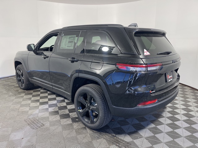 New 2025 Jeep Grand Cherokee Limited 4D Sport Utility in Shakopee # ...