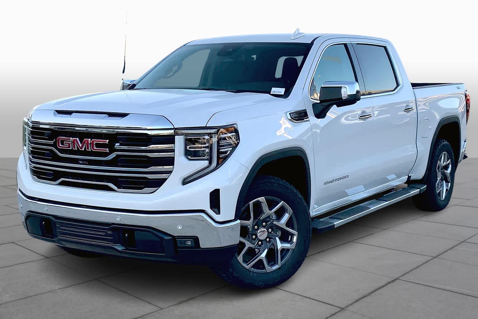 New 2025 GMC Sierra 1500 SLT 4WD Crew Cab 147 Crew Cab Pickup in Oklahoma City #SG122373 | Bob ...