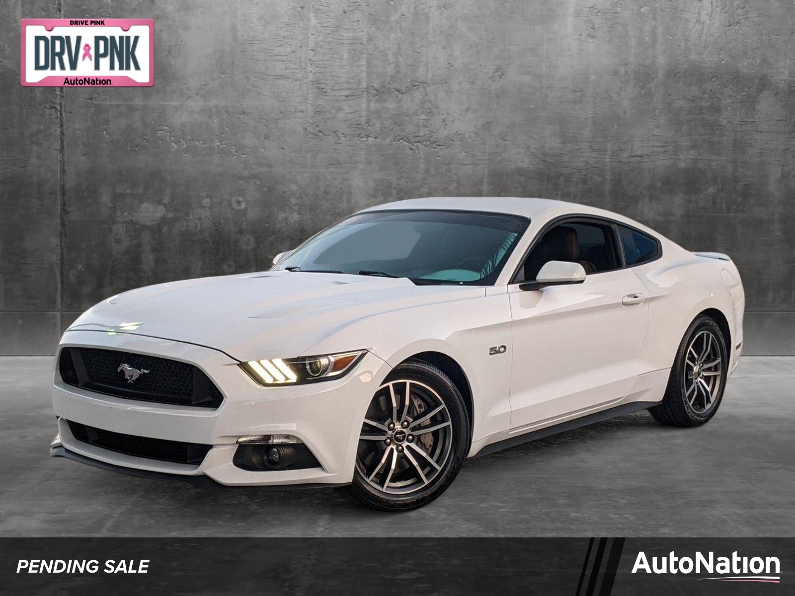 White Ford Mustang Gt