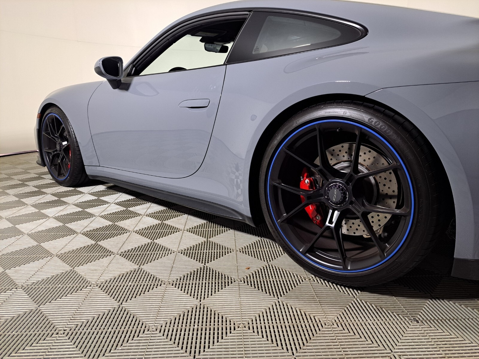 Pre-Owned 2023 Porsche 911 GT3 2D Coupe in Spring Valley #P04 | Wide World Ferrari