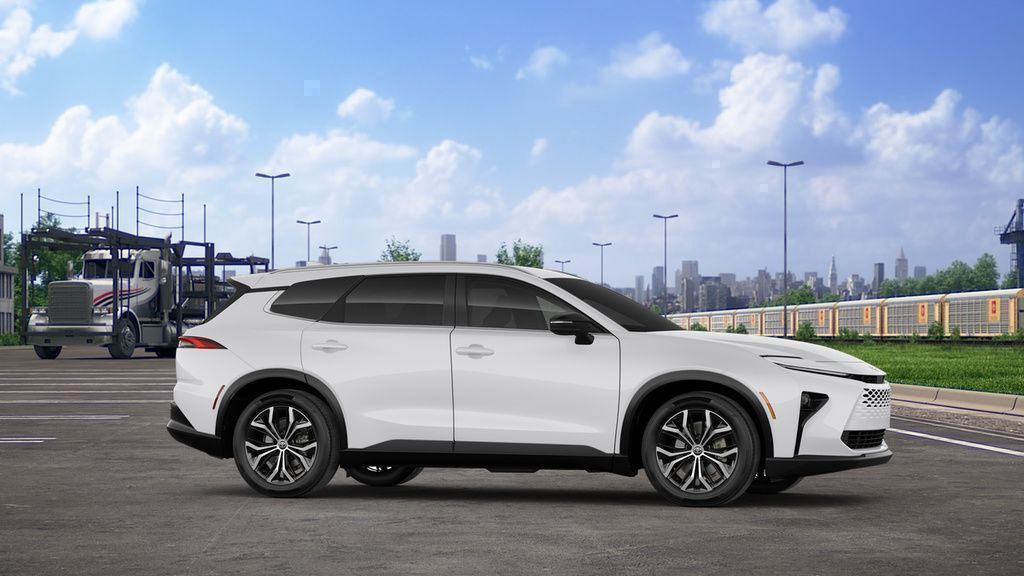 New 2025 Toyota Crown Signia XLE in Albany #11224 | Albany Toyota