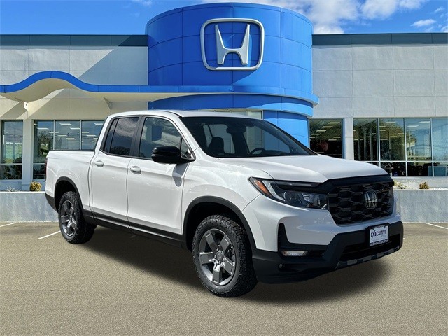 New 2025 Honda Ridgeline AWD TRAILSPORT 4D Crew Cab in Wallingford #25906 | Executive Honda