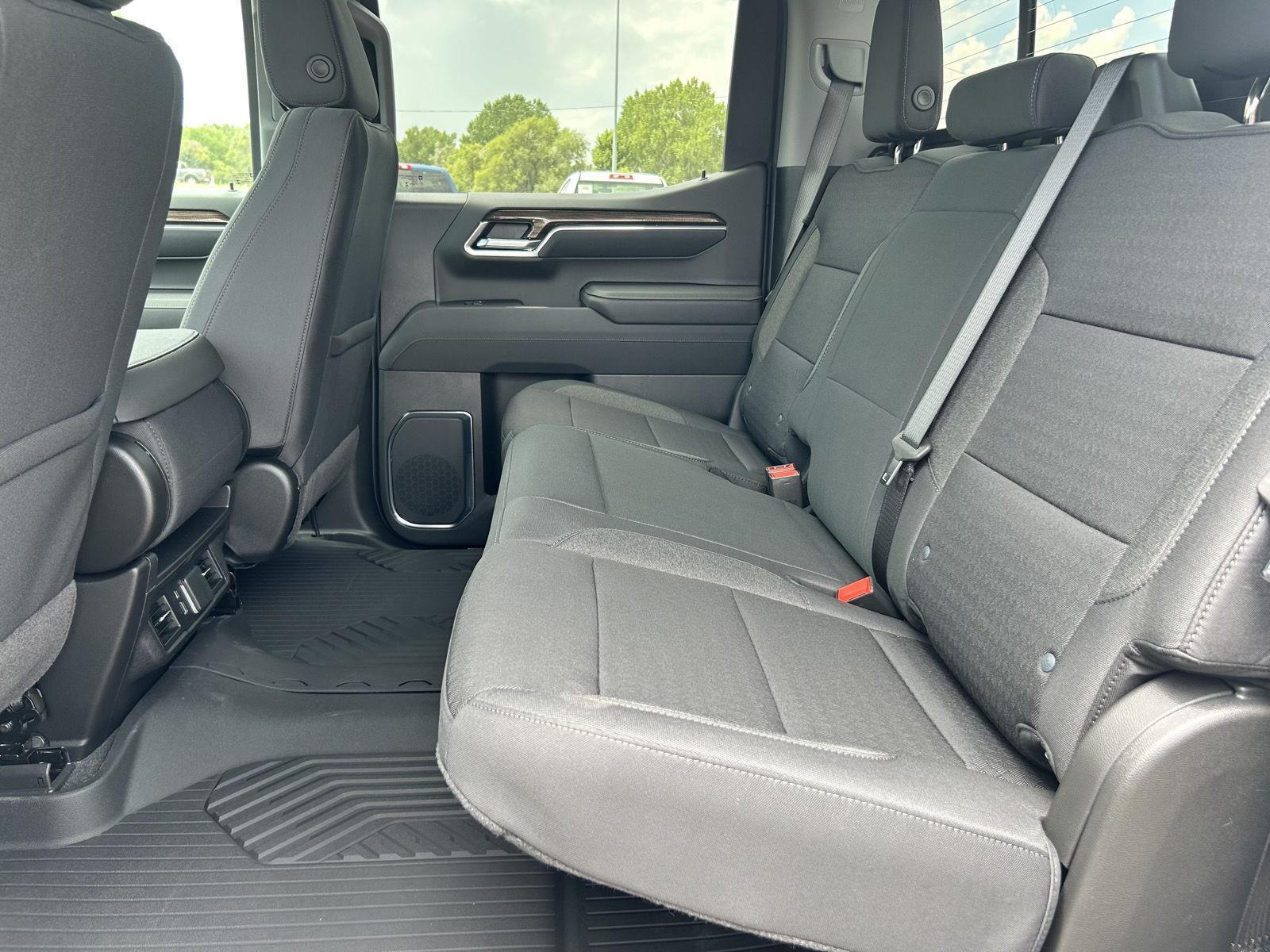 New 2025 Chevrolet Silverado 1500 LT Crew Cab in North Platte #S283 | Jerry Remus Chevrolet