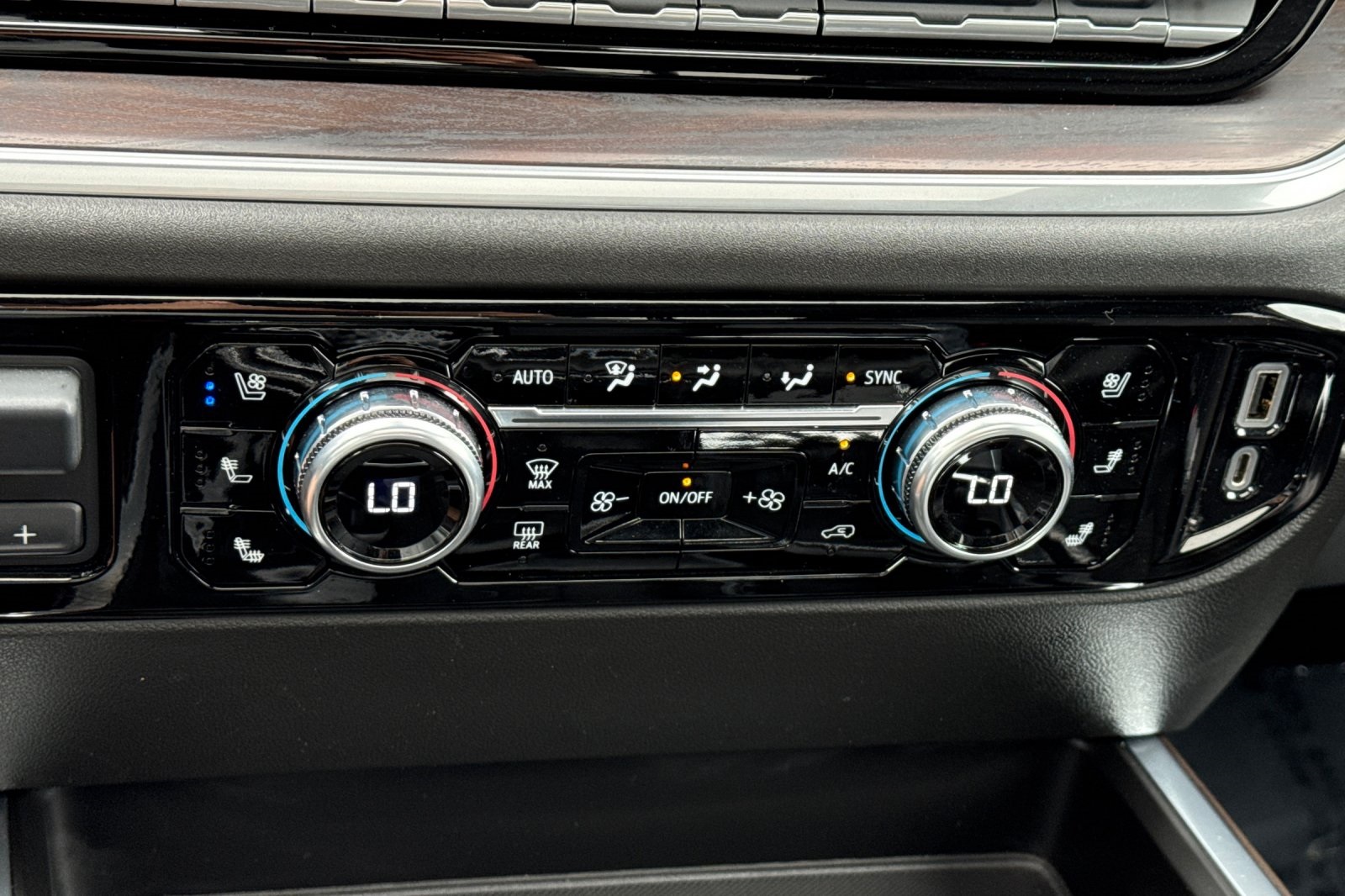 Pre-Owned 2022 GMC Sierra 1500 SLT 4D Crew Cab in La Mesa #307526 ...