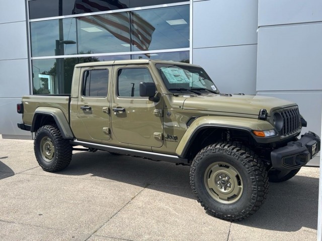 New 2025 Jeep Gladiator Nighthawk Crew Cab in San Leandro #250285 | San Leandro Chrysler Dodge ...