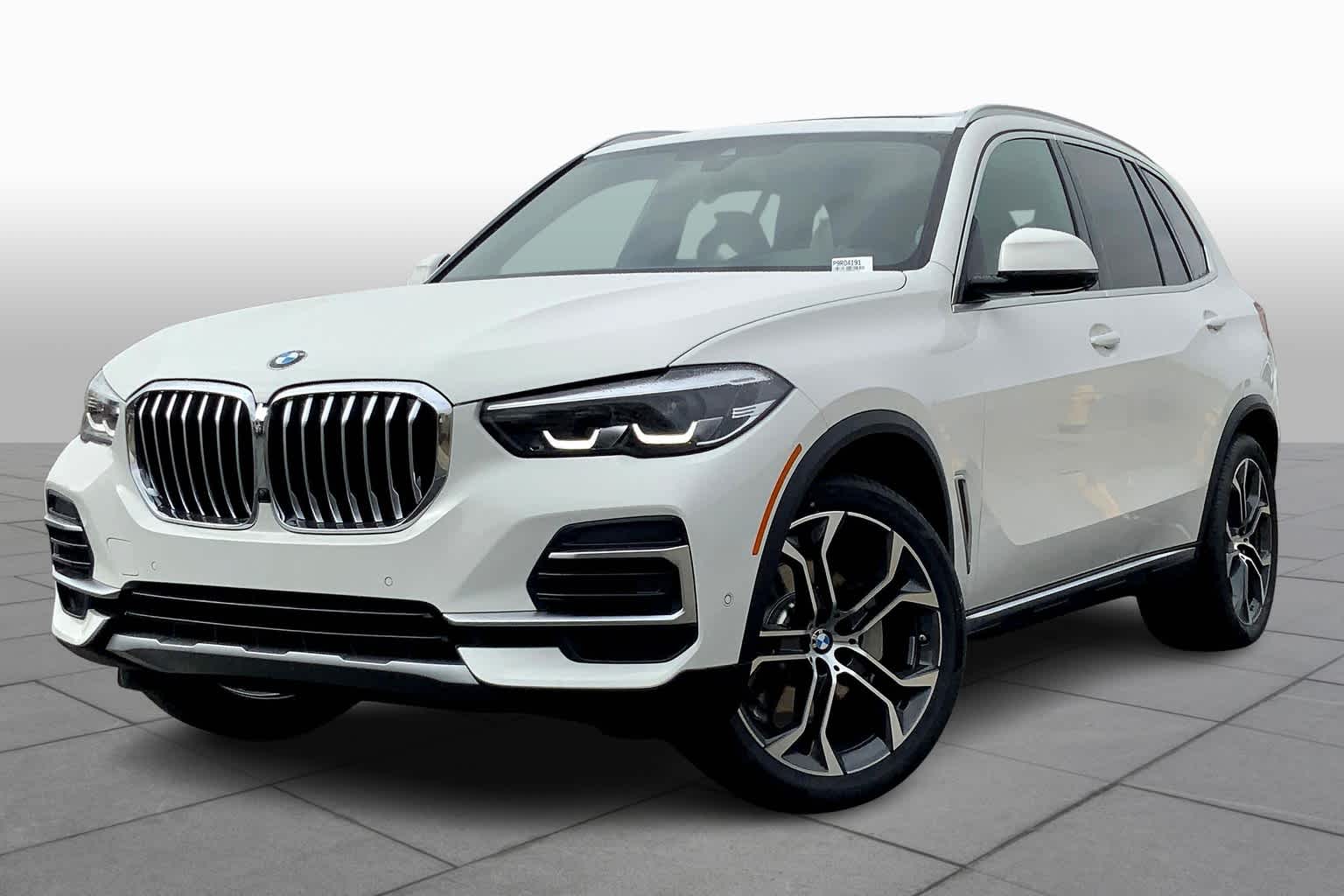 New 2023 BMW X5 xDrive40i SUV in Santa Fe #P9R04191R | Santa Fe BMW