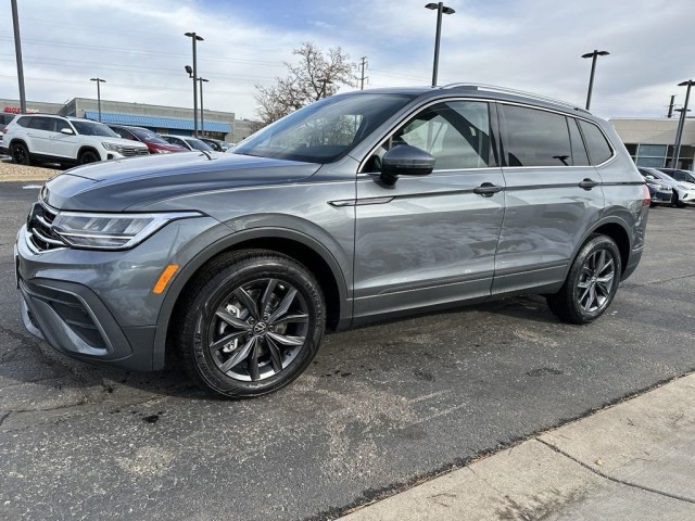 New 2024 Volkswagen Tiguan 2.0T SE 4D Sport Utility in Denver #17499 | Emich Automotive