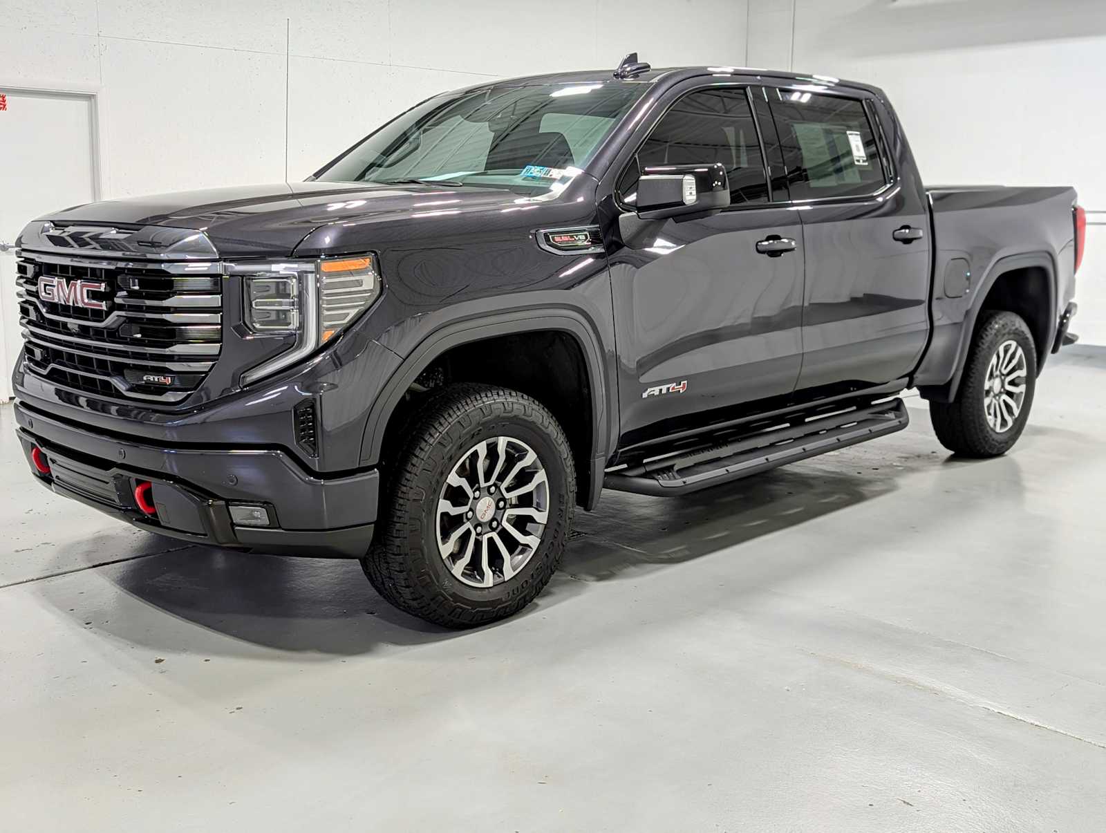 Pre-Owned 2022 GMC Sierra 1500 AT4 in Titanium Rush Metallic | Greensburg, PA | #G82134A