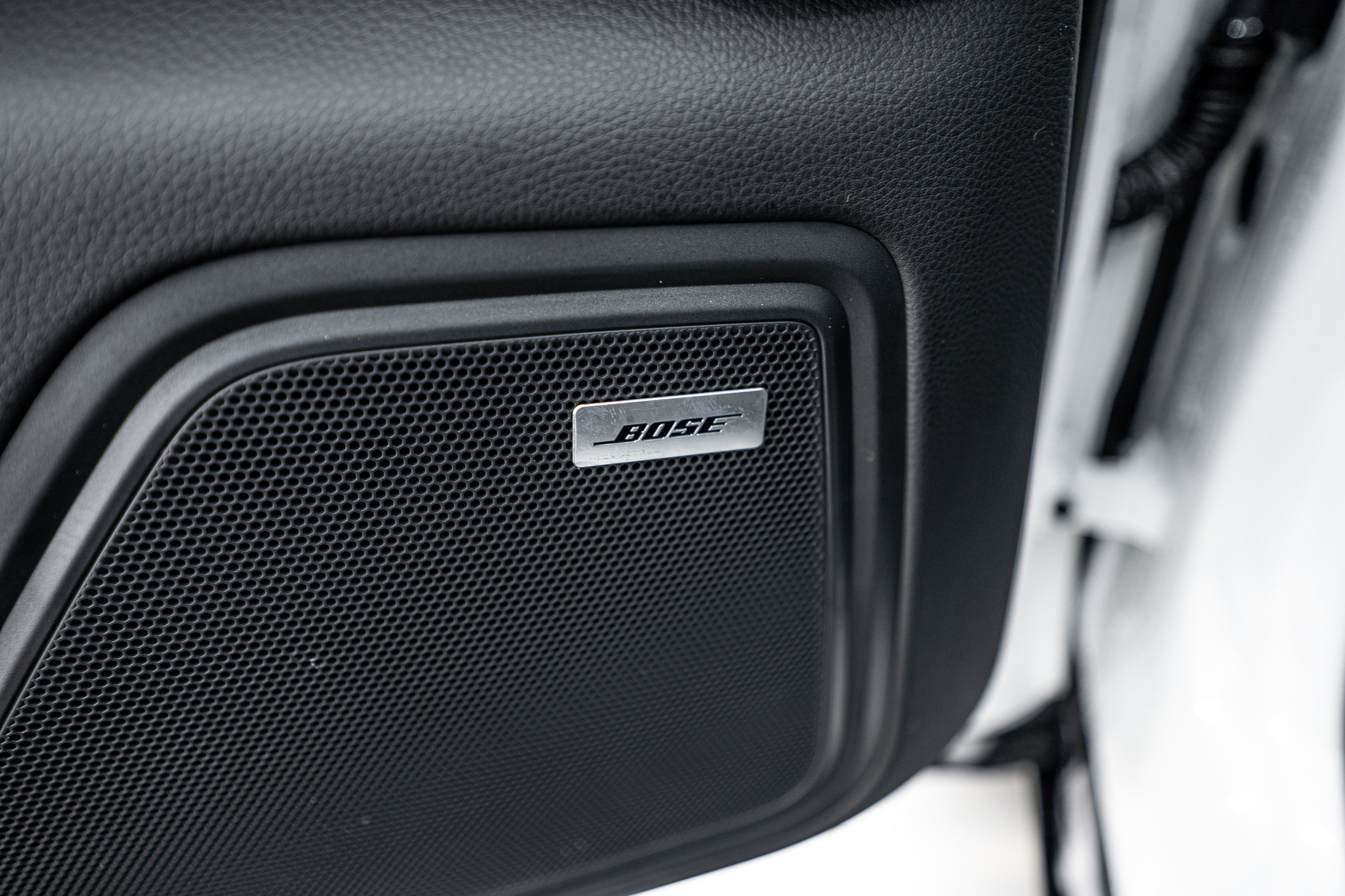 New 2026 Porsche Macan T Sport Utility in Highland Park #P260200 ...