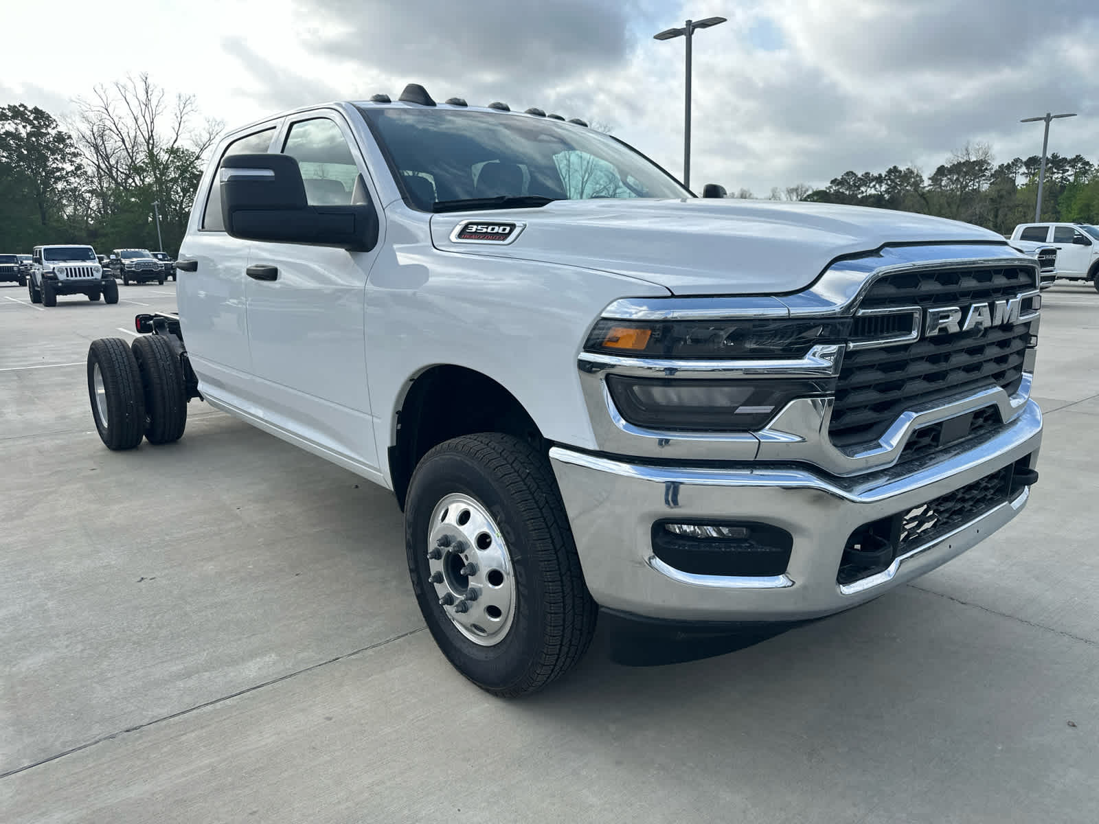 New 2025 RAM 3500 Chassis Cab Tradesman Crew Cab in Opelousas #250435 | Sterling Chrysler Dodge ...