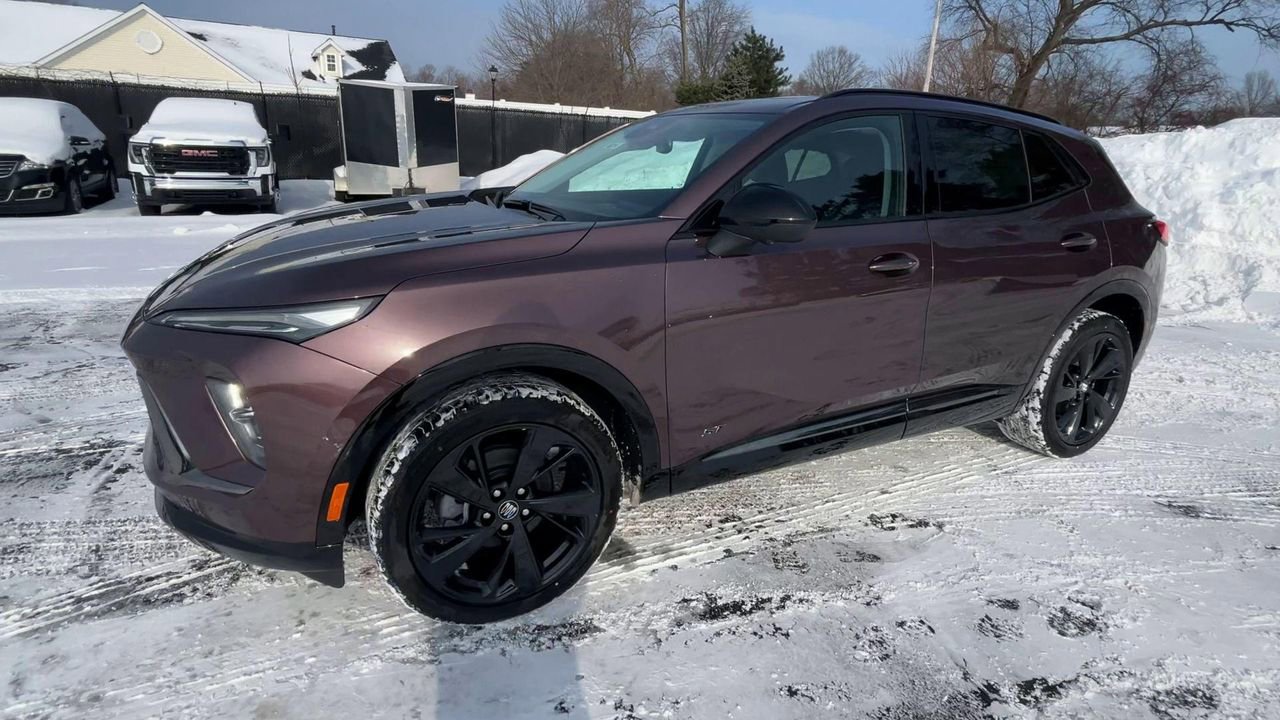 New 2025 Buick Envision Sport Touring SUV in Painesville #46214 ...