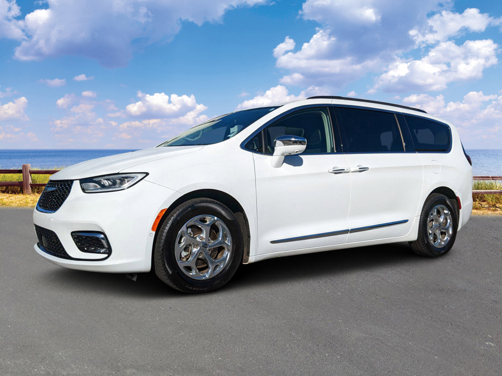 Chrysler Minivan 2022