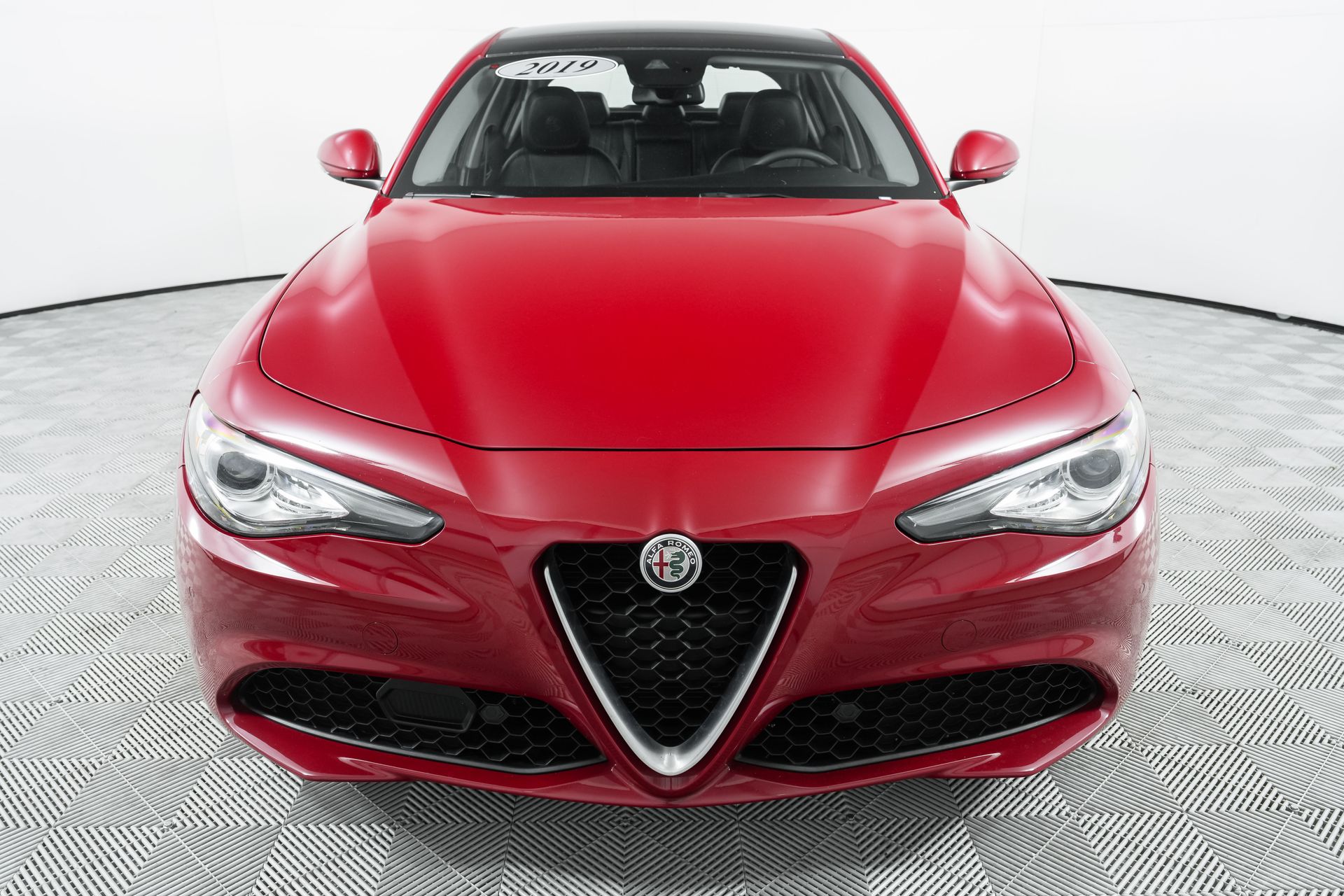 Pre-Owned 2019 Alfa Romeo Giulia Ti 4D Sedan in Barrington #7606124AT ...
