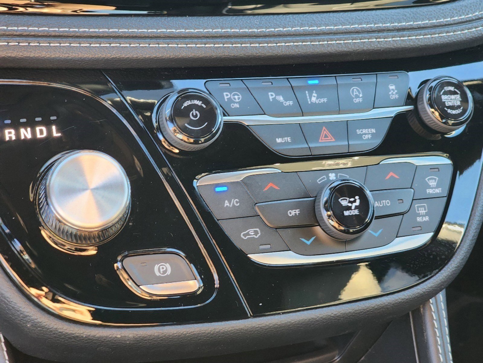 New 2024 Chrysler Pacifica Limited Passenger Van in Seneca #18544 ...