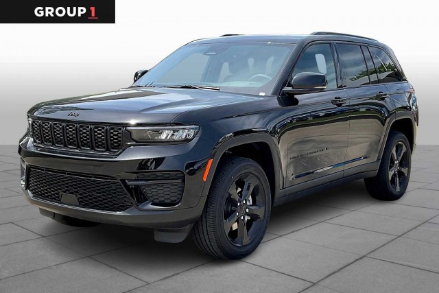 New 2025 Jeep Grand Cherokee Laredo Utility in Tulsa #SC319220 | South Pointe Chrysler Dodge ...