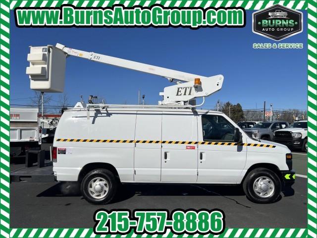 Pre-Owned 2014 Ford E350 34ft ETI ETT29 Cargo Bucket Van Full-size ...