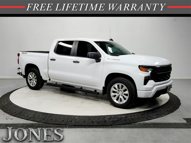 Pre-Owned 2024 Chevrolet Silverado 1500 Custom 4D Crew Cab in Humboldt ...