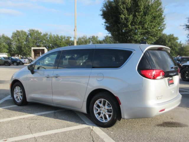 Certified Pre-Owned 2024 Chrysler Voyager LX 4D Passenger Van in ...