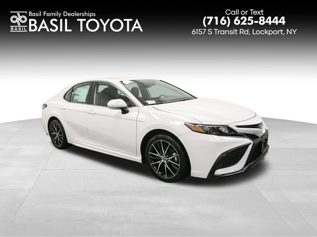 New 2024 Toyota Camry SE 4D Sedan, #240454 in %%di_city%, NY | Basil Family Dealerships
