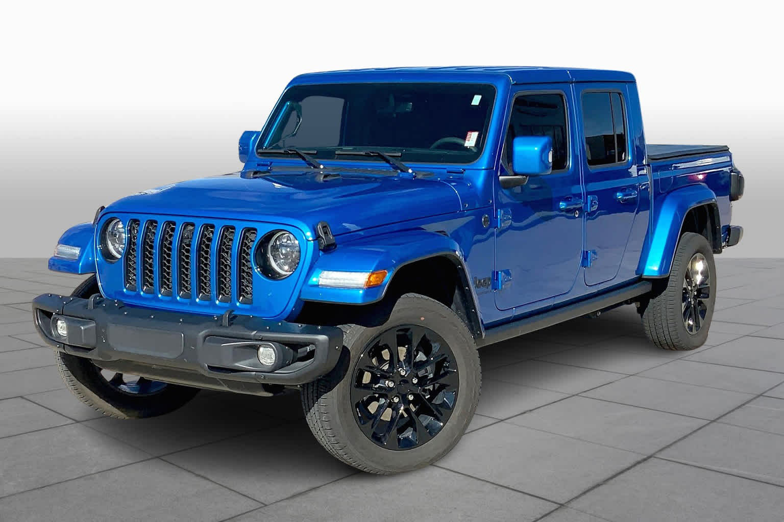 Pre-Owned 2023 Jeep Gladiator High Altitude 4×4 Crew Cab Pickup in ...