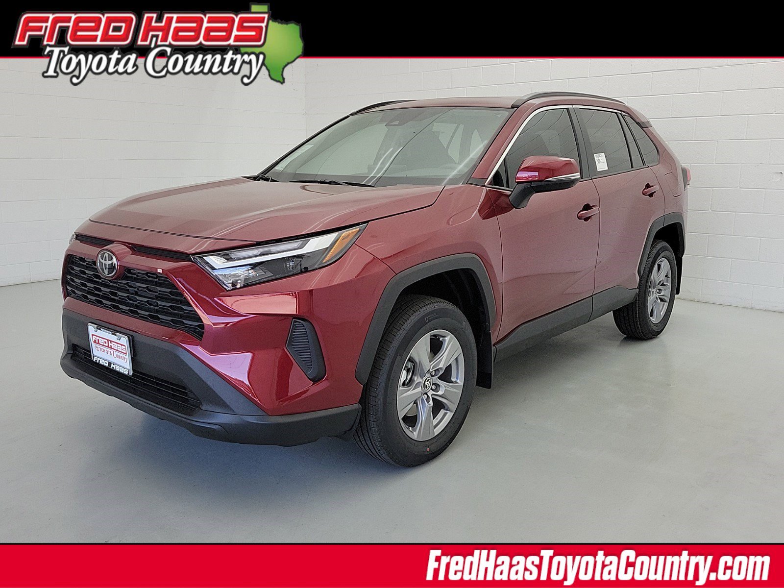 New 2025 Toyota RAV4 XLE XLE FWD SUV in Houston #SW443488 | Fred Haas ...