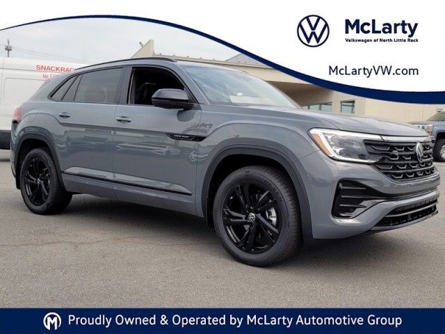 New 2025 Volkswagen Atlas Cross Sport 2.0T SEL R-LINE BLACK 4MOTION in ...