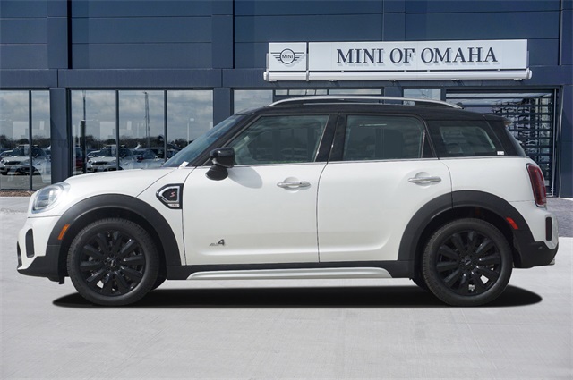White Mini Countryman
