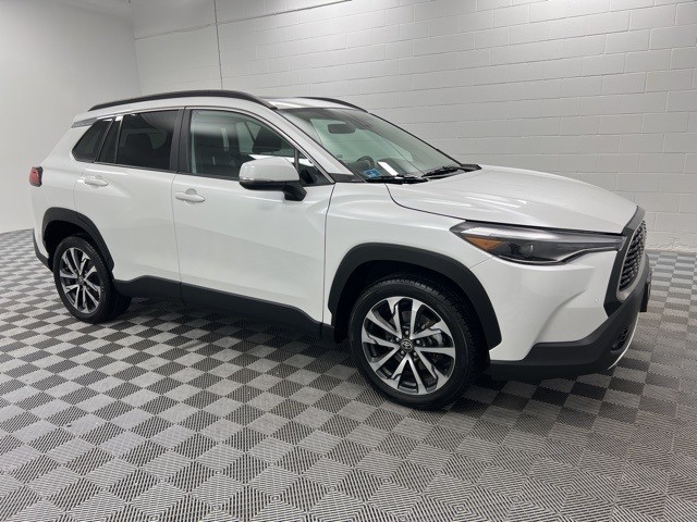 Pre-Owned 2022 Toyota Corolla Cross XLE 4D Sport Utility in Woonsocket ...