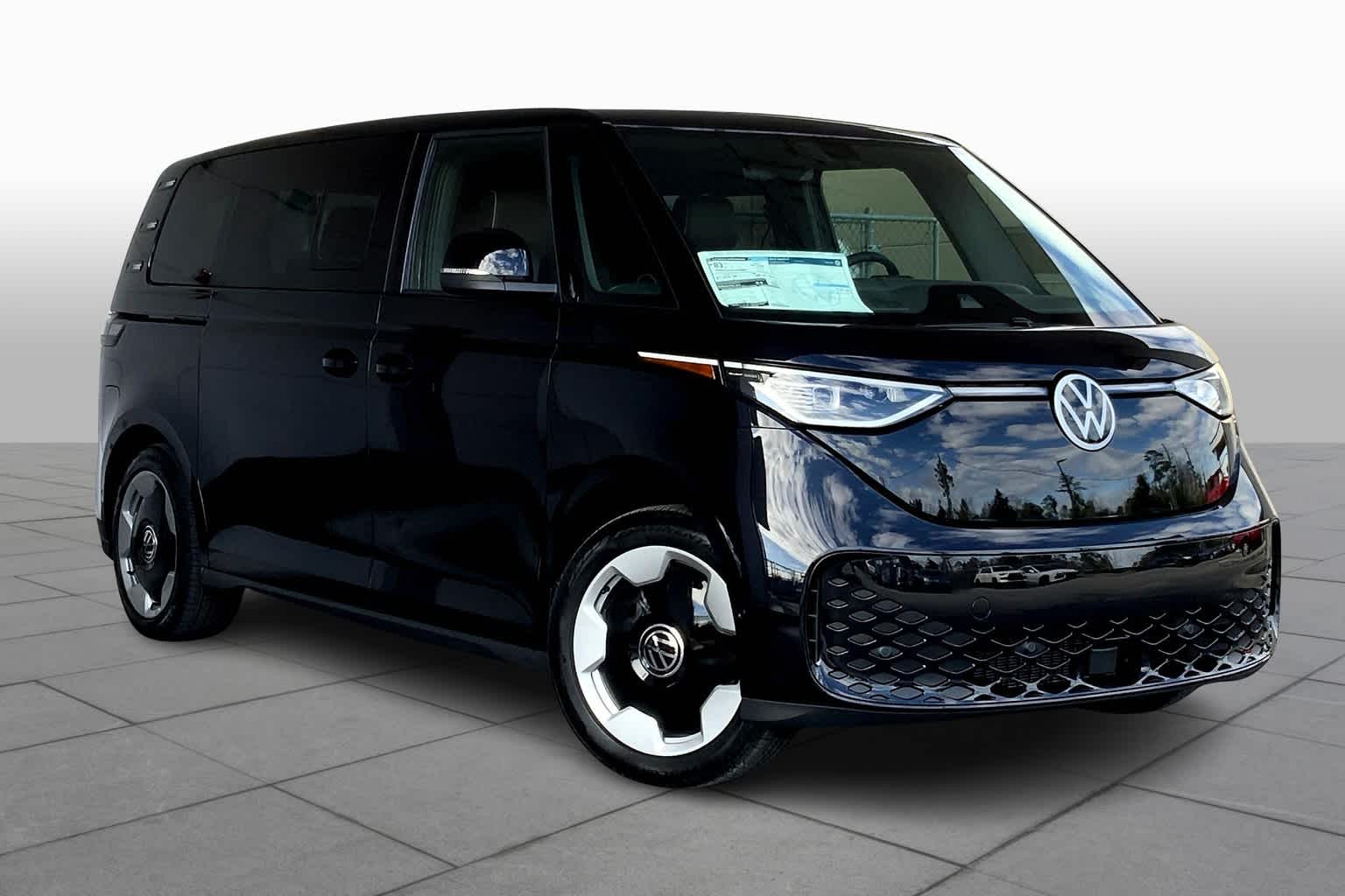 New 2025 Volkswagen ID. Buzz Pro S Mini-van, Passenger in Panama City # ...