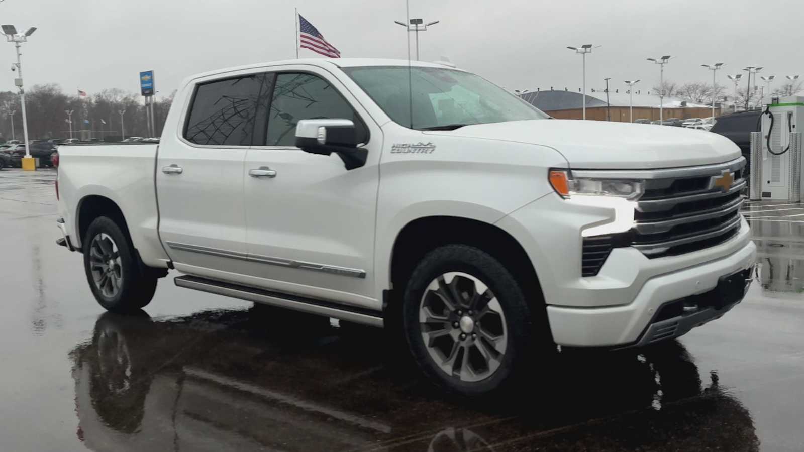 Certified Pre-Owned 2023 Chevrolet Silverado 1500 High Country Crew Cab in Milwaukee #C19564NC ...