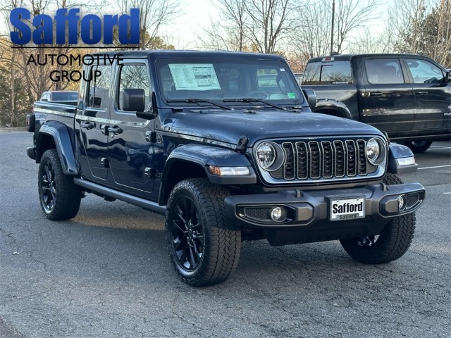 New 2025 Jeep Gladiator Nighthawk 4D Crew Cab in Springfield #SL510719 ...