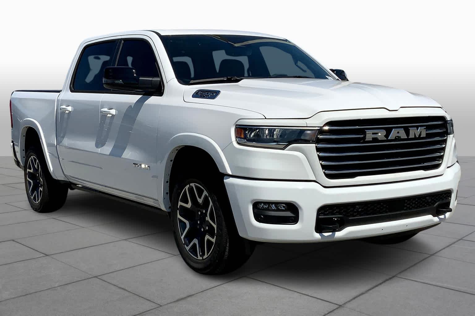 New 2025 RAM 1500 Laramie Crew Cab in Rockwall #SN511781 | Rockwall Chrysler Dodge Jeep Ram