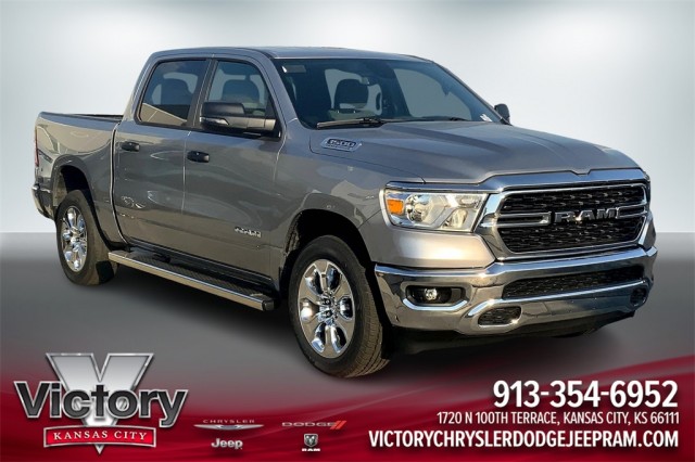 New CDJR Dealer Near Lawrence | Victory Chrysler Dodge Jeep RAM