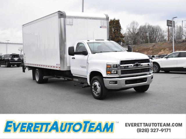 Pre-Owned 2022 Chevrolet Silverado 5500 Box Truck Work Truck Regular ...
