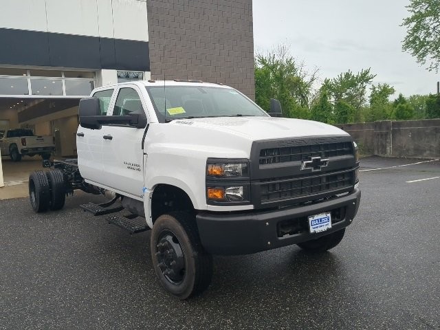 New 2024 Chevrolet Silverado 6500 HD Work Truck Crew Cab in Springfield ...